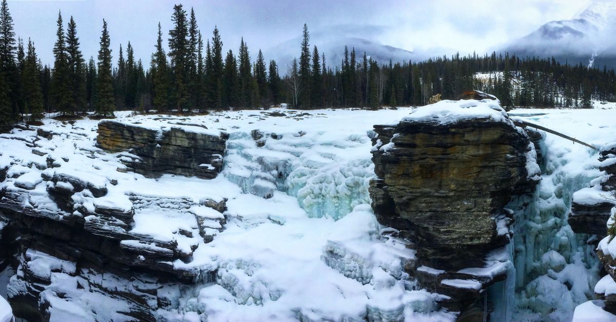 11 Frozen Waterfalls You Must See Near Calgary This Winter - Parks of ...